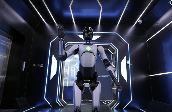 Insilico Medicine deploys the first bipedal humanoid AI scientist in ...