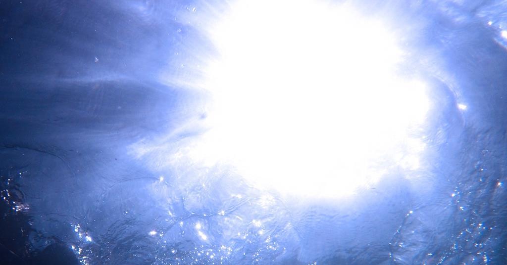 World first study sheds light on why microbes in the deep ocean live ...