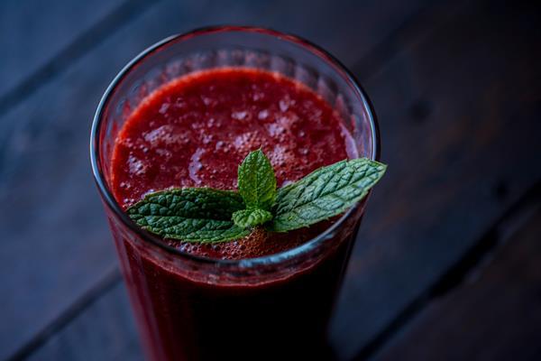 Beetroot juice lowers blood pressure in older people by changing oral ...